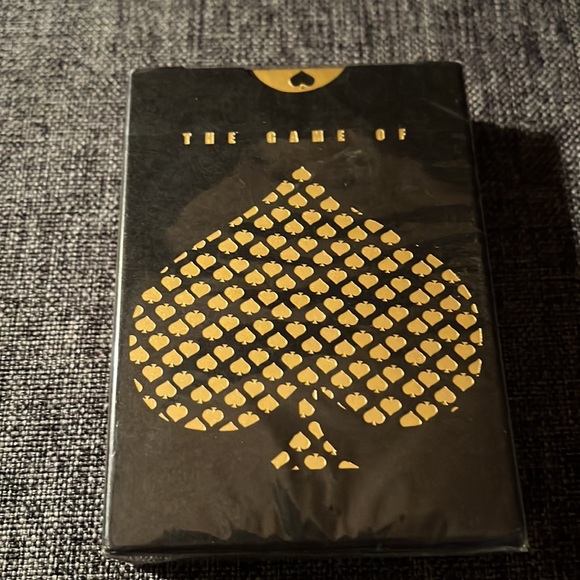 Marlboro | Games | The Official Game Of Spades Playing Cards Expert ...